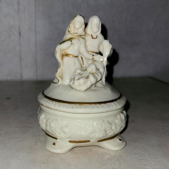 Storage & Organization | Vintage Ceramic Nativity Scene Trinket Box ...
